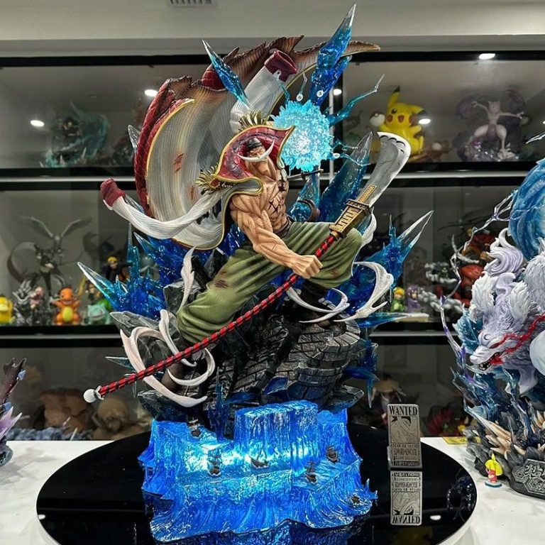 White Beard Figure Big size about 40cm | One Piece Universe Store